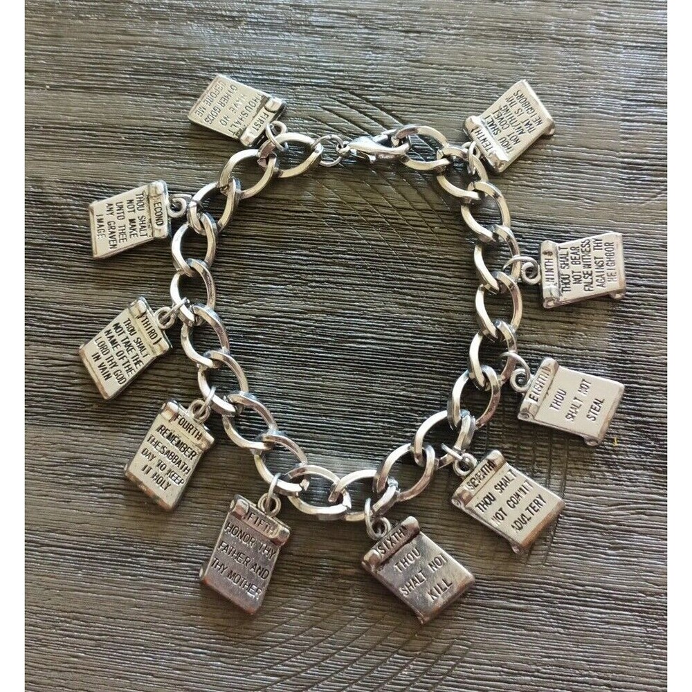 Ten Commandments Charm Silver Tone Vintage Bracelet - Gem